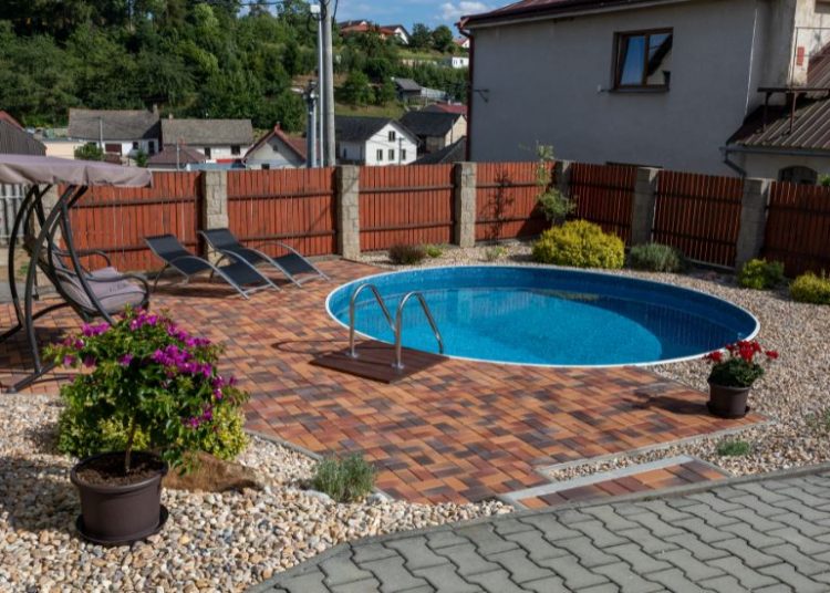 Pool in Boden einlassen Guide | Pool Insider